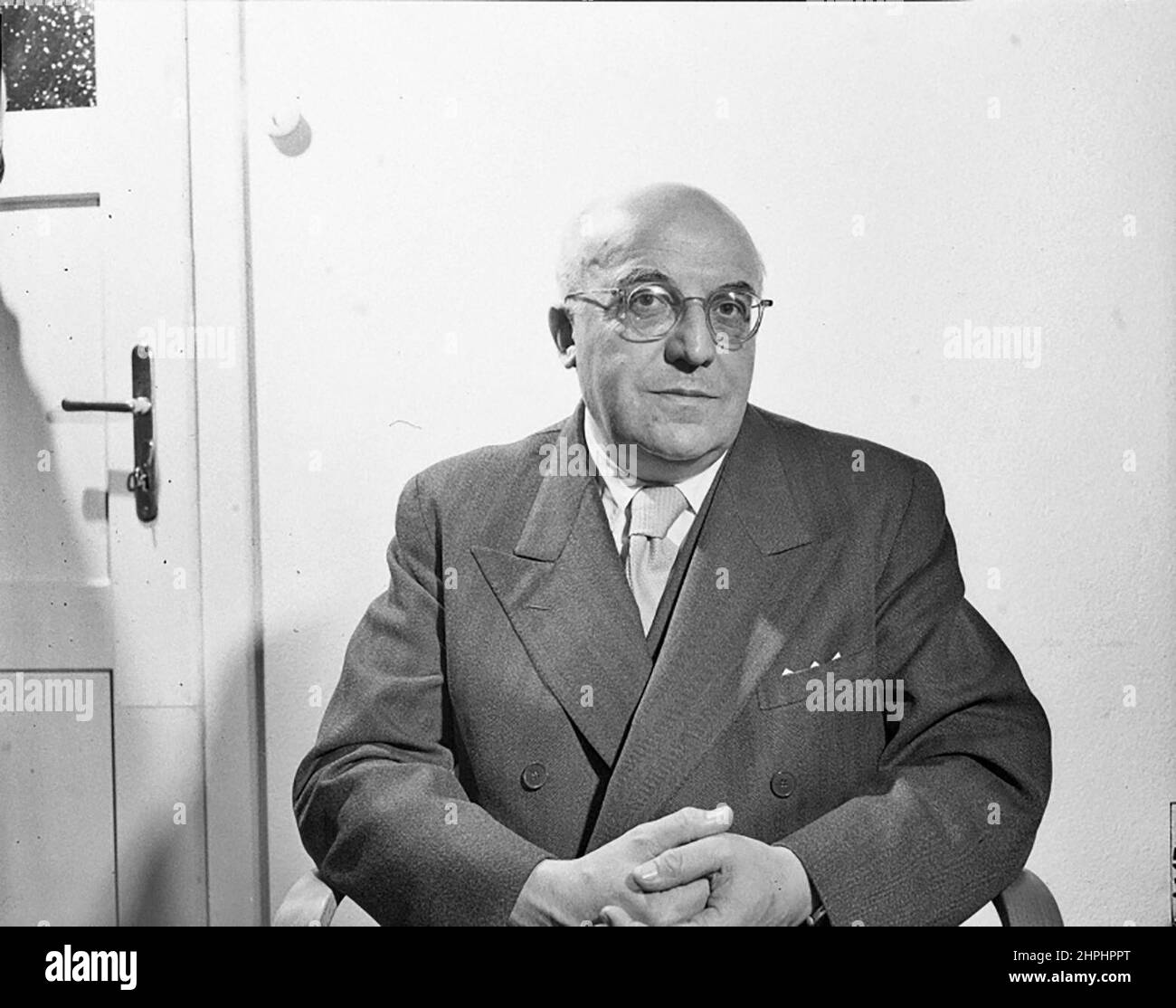 1950s vincenz ludwig ostry hi-res stock photography and images - Alamy