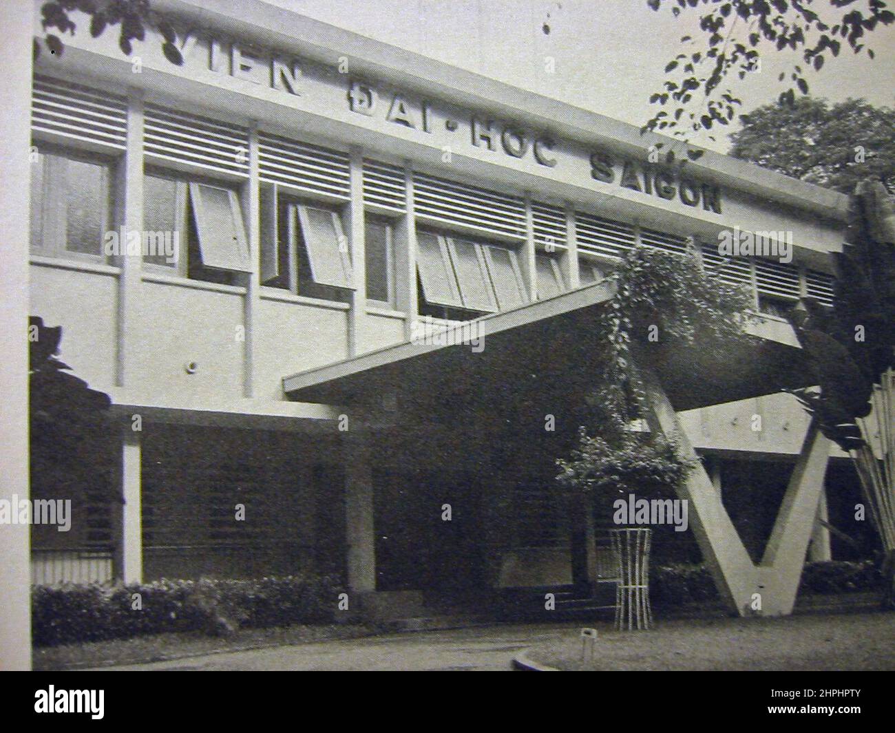 1961 university of saigon hi-res stock photography and images - Alamy