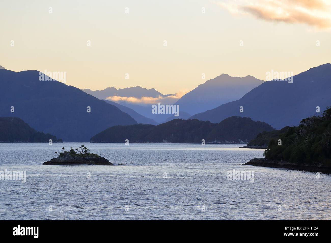 Dawn in Dusky Sound/Tamatea Fiordland New Zealand Stock Photo - Alamy