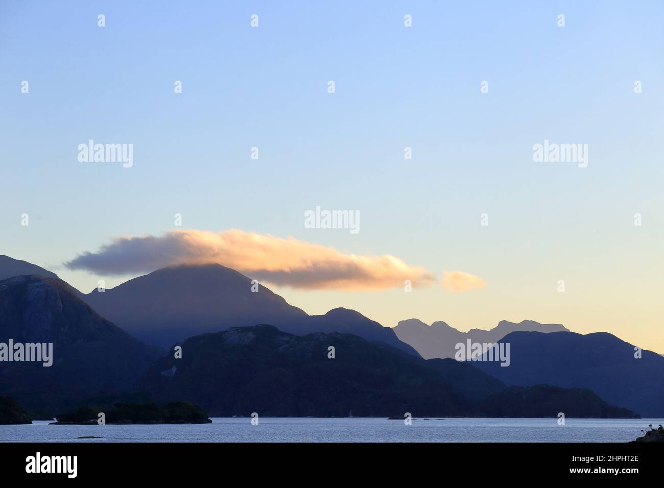 Dawn in Dusky Sound/Tamatea Fiordland New Zealand Stock Photo - Alamy