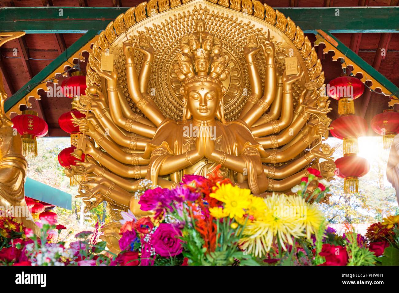 Scenic Buddhist Cham Shan Temple in Toronto, Ontario Stock Photo - Alamy