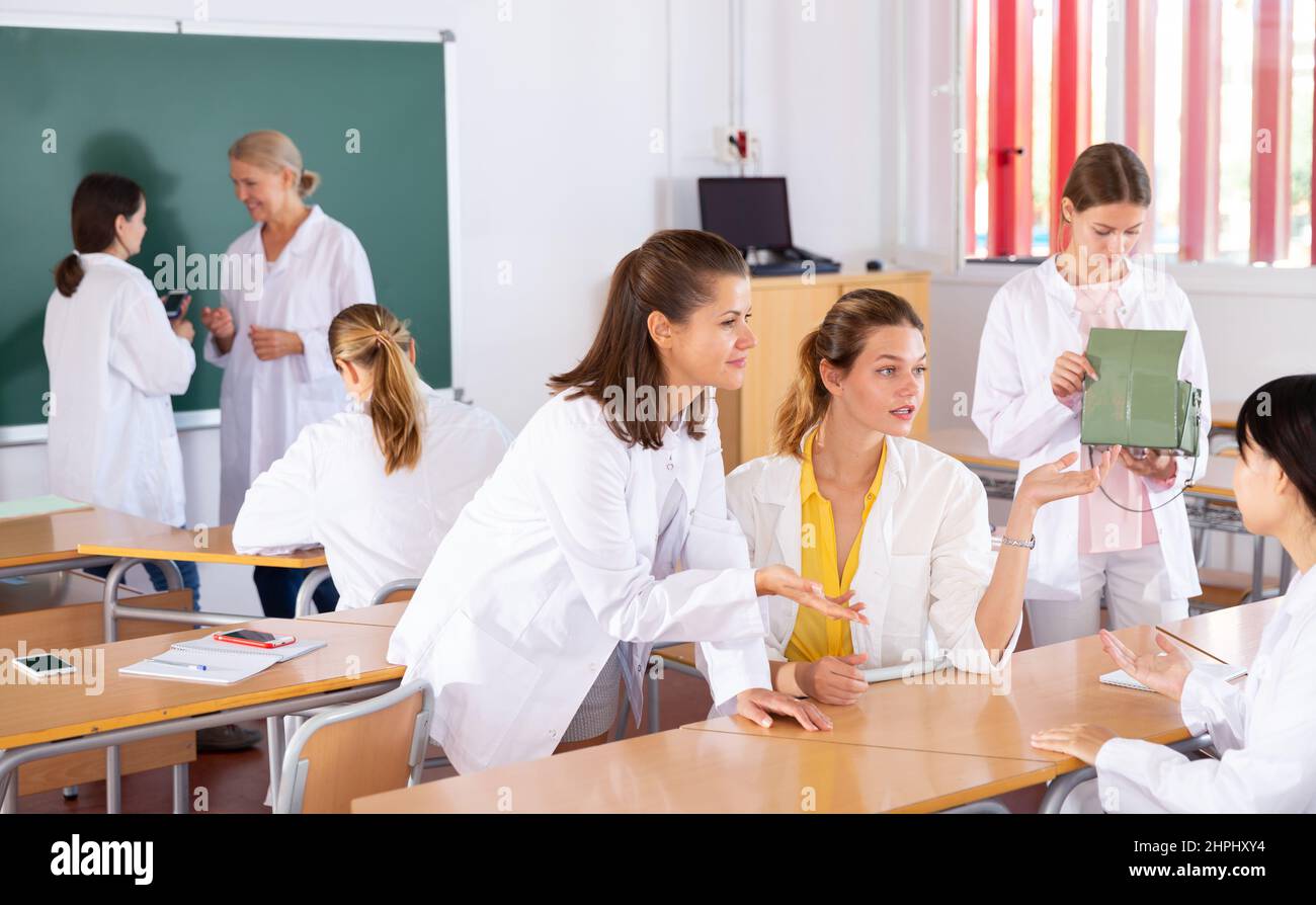 Medical students during recess between lectures Stock Photo - Alamy