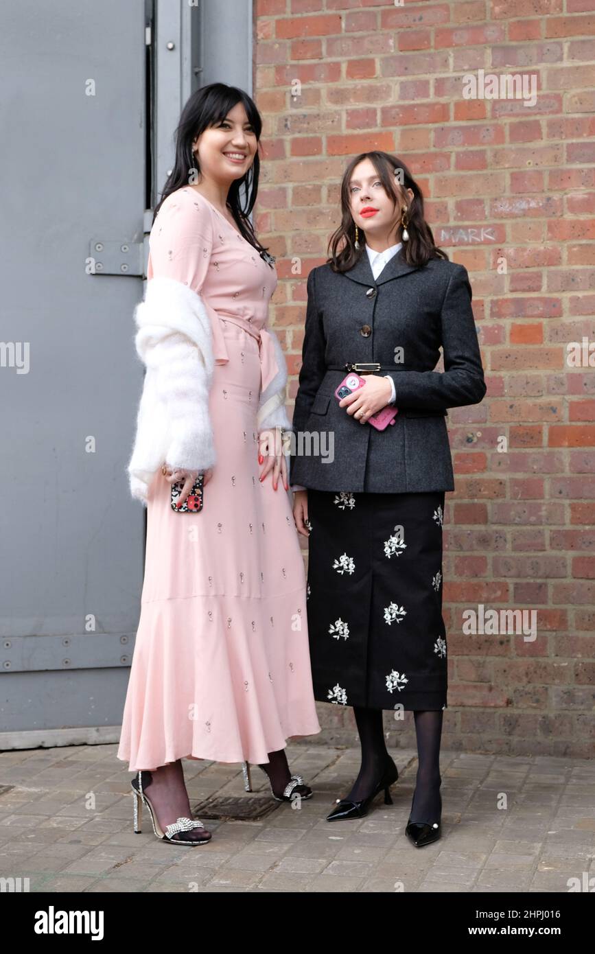 Daisy lowe hi-res stock photography and images - Alamy