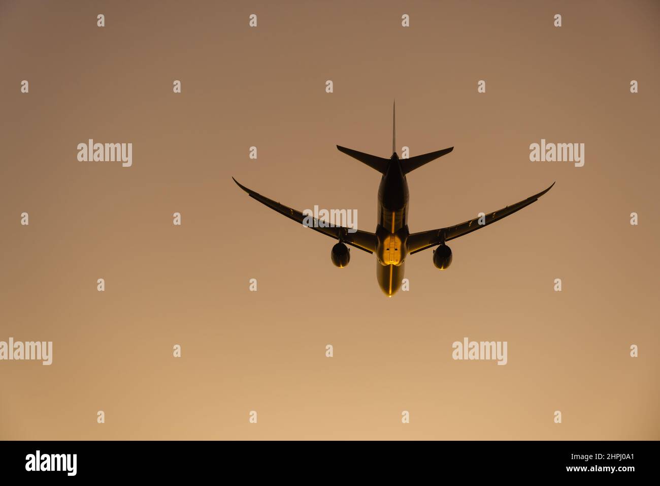 Twin silhouette hi-res stock photography and images - Alamy