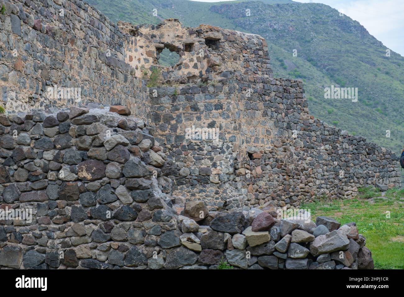 Rocky wall of a castle hi-res stock photography and images - Alamy