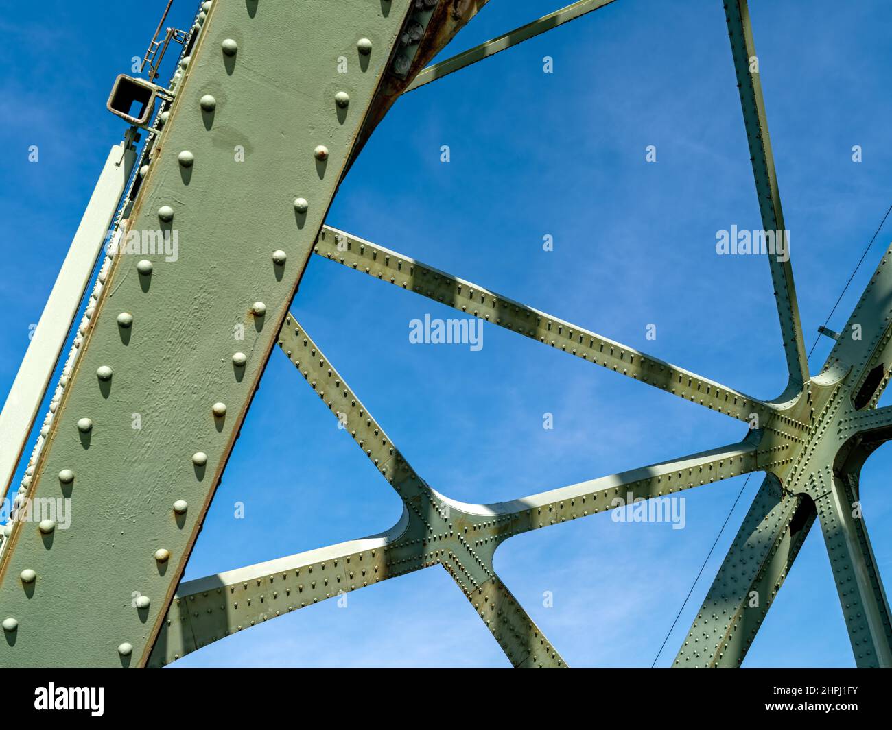 Upward view of the steel arch of the Yaquina Bay Bridge, Newport ...