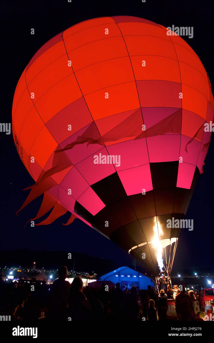 Lit torch hi-res stock photography and images - Alamy