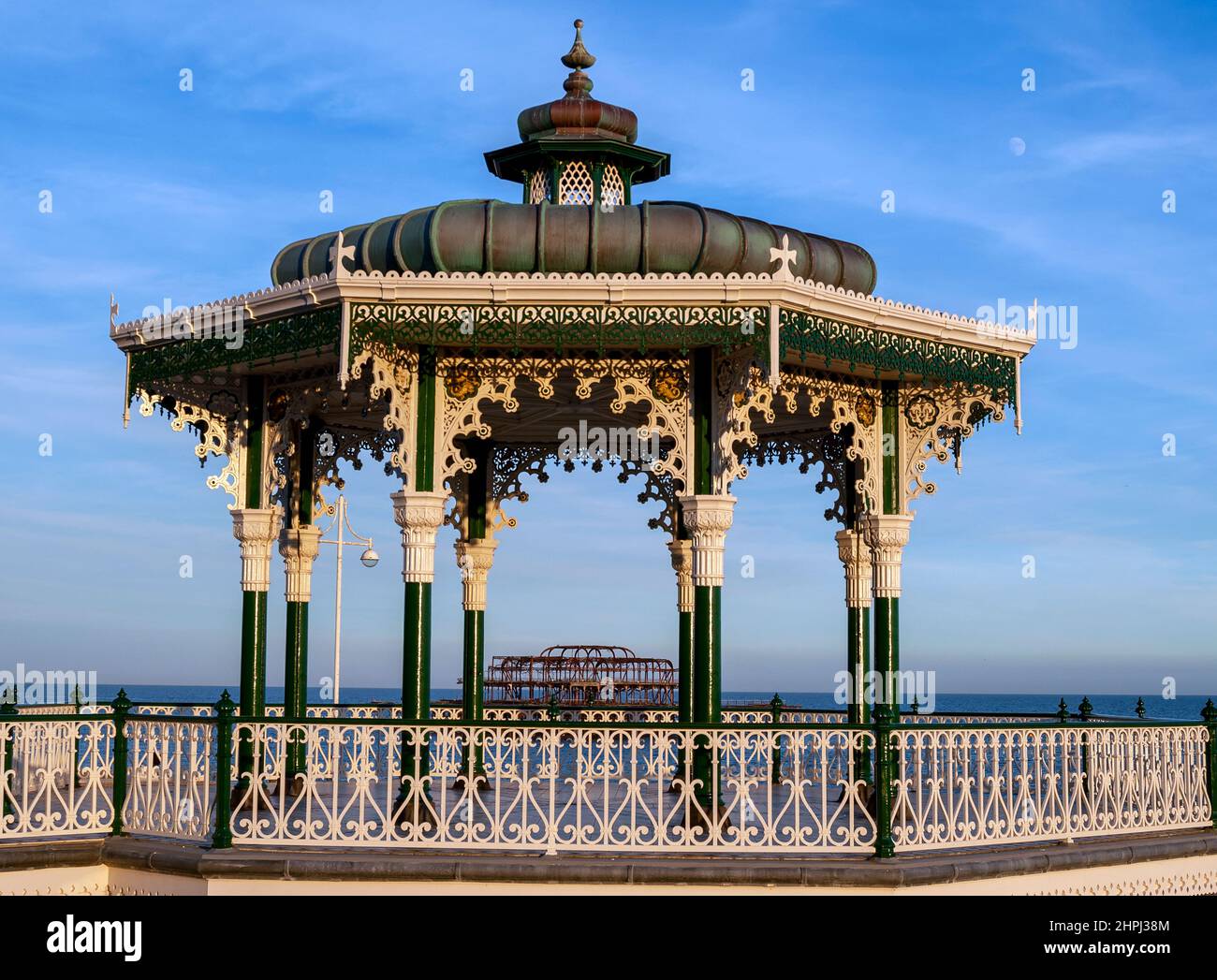 The old burnt west Pier, Brighton, United Kingdom Stock Photo - Alamy