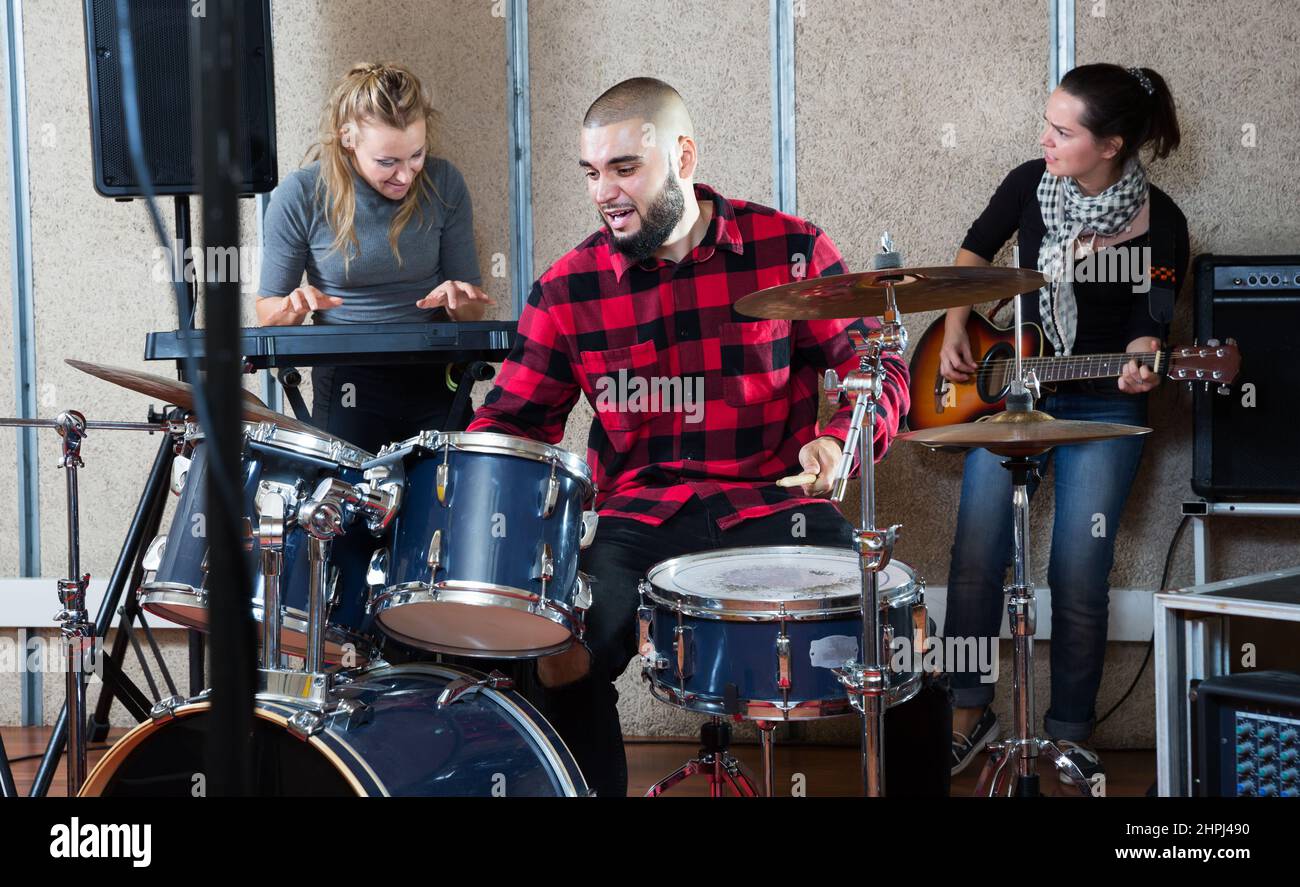 Band rehearsing in studio hi-res stock photography and images - Alamy
