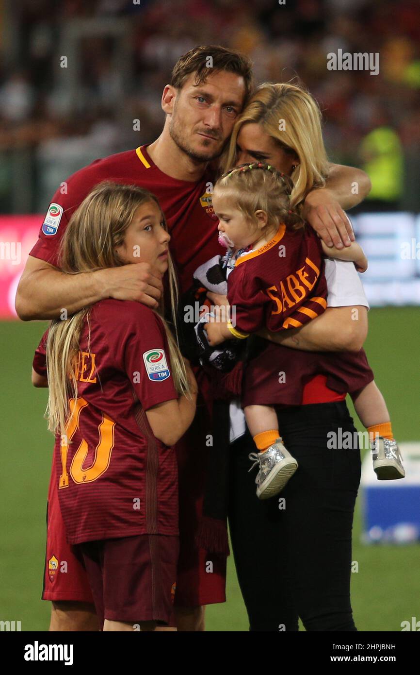 Roma, Stadio olimpico, Serie A tim As Roma vs Genoa: Francesco Totti at ...