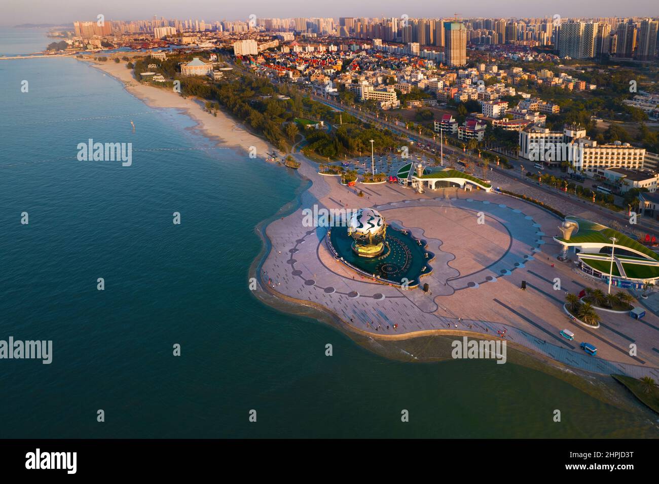 Silver beach tourist park hi-res stock photography and images - Alamy