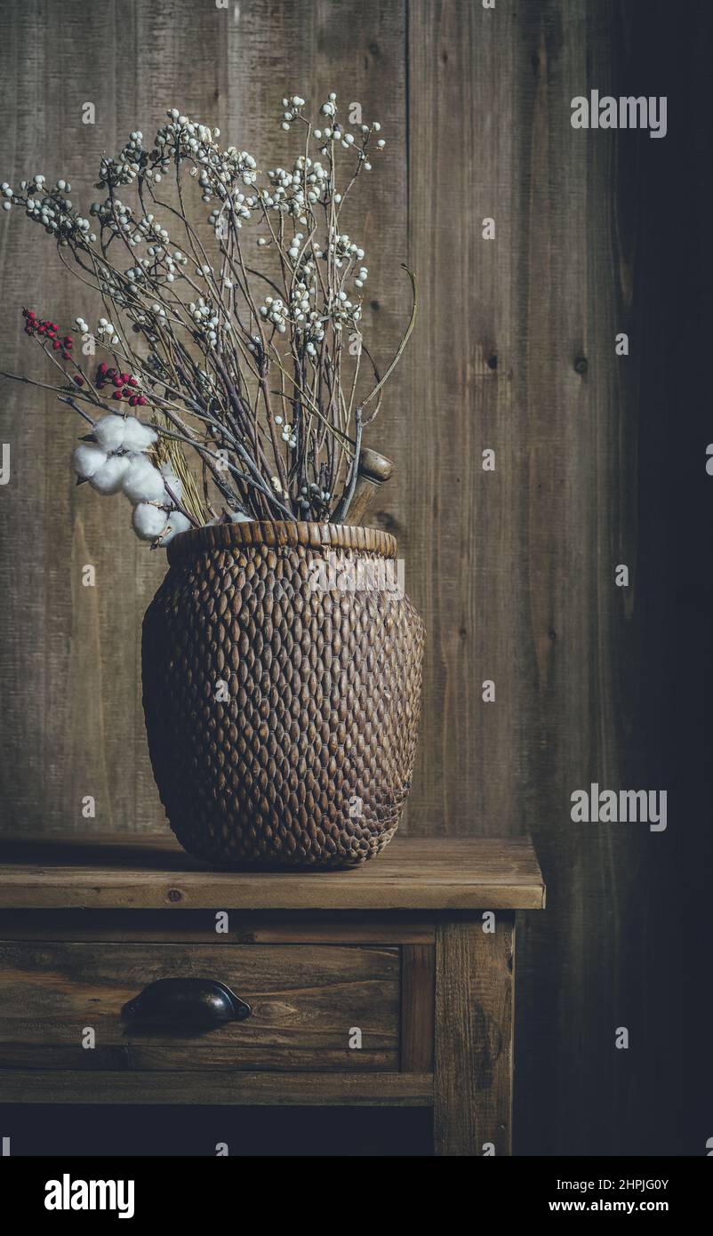 Large open vase hi-res stock photography and images - Alamy