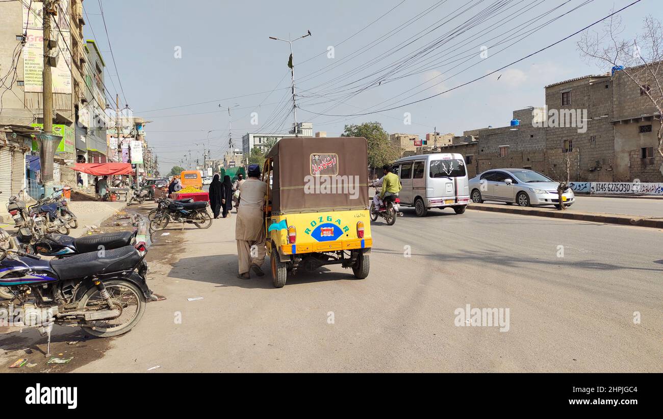 Karachi city Roads and Traffic Stock Photo - Alamy