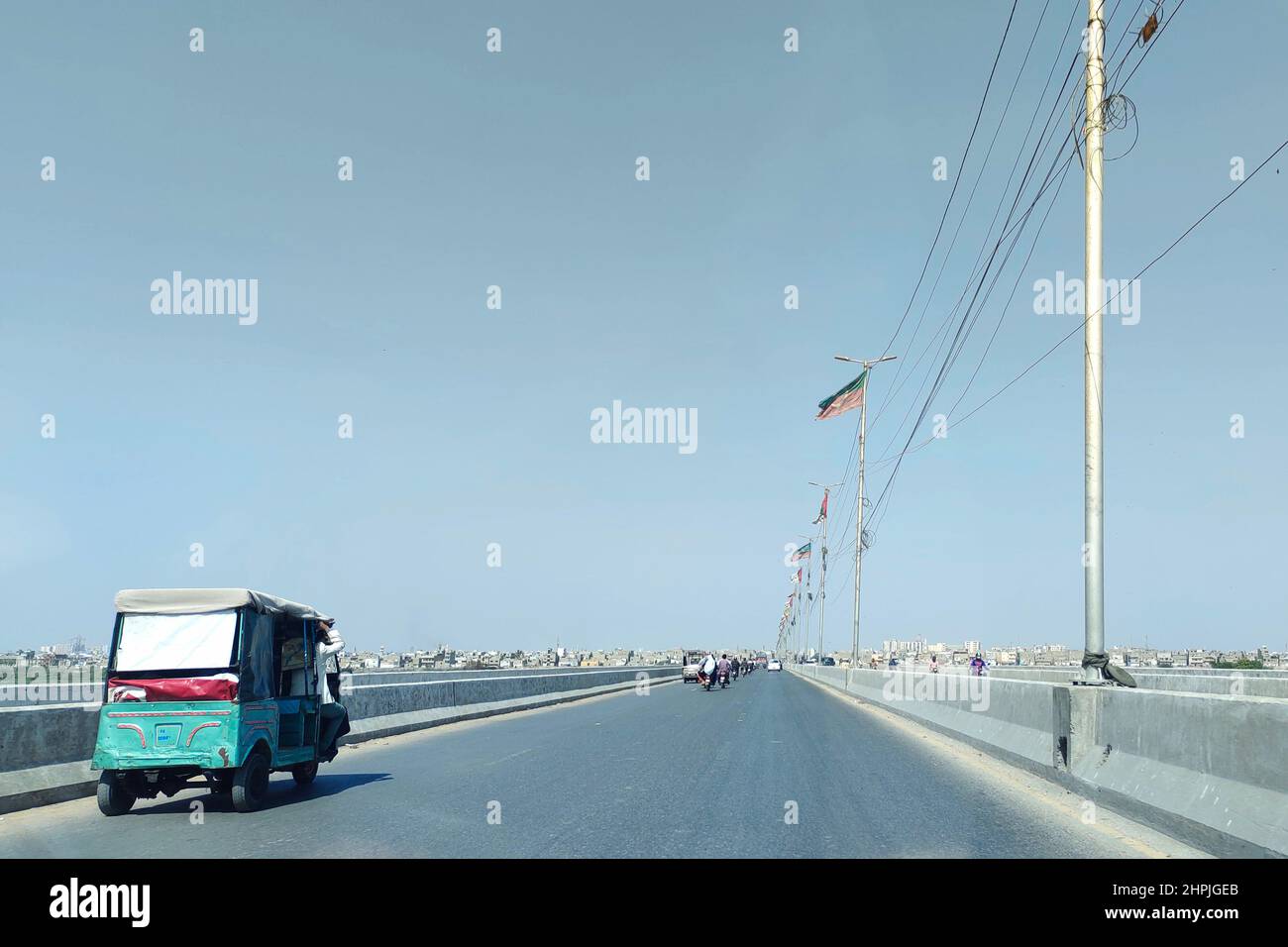 Karachi city Roads and Traffic Stock Photo - Alamy
