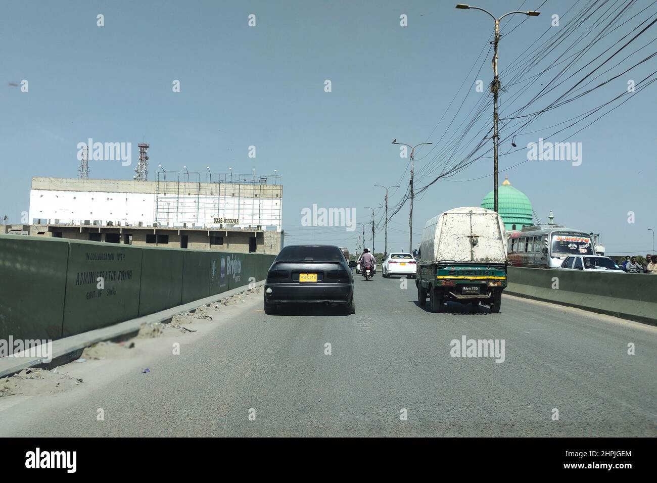 Karachi city Roads and Traffic Stock Photo - Alamy