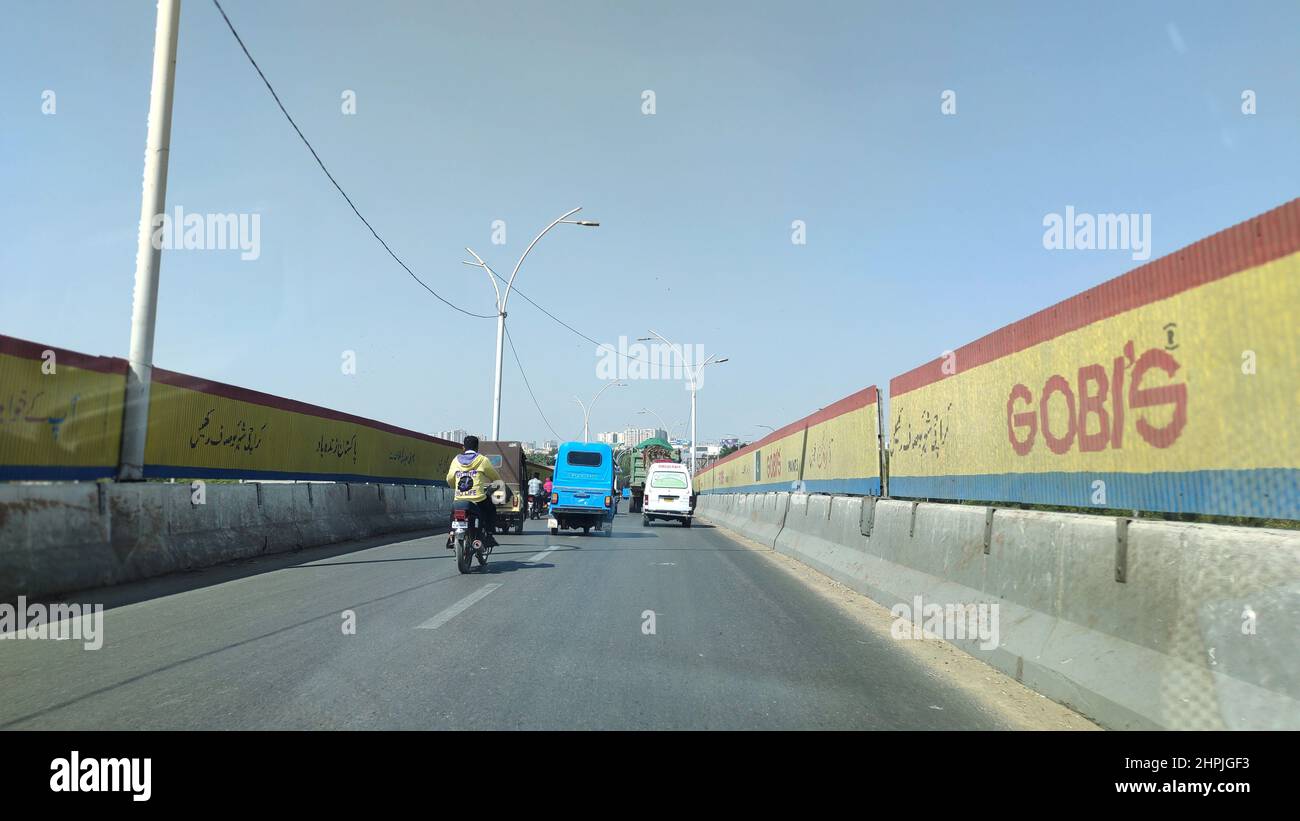 Karachi city Roads and Traffic Stock Photo - Alamy