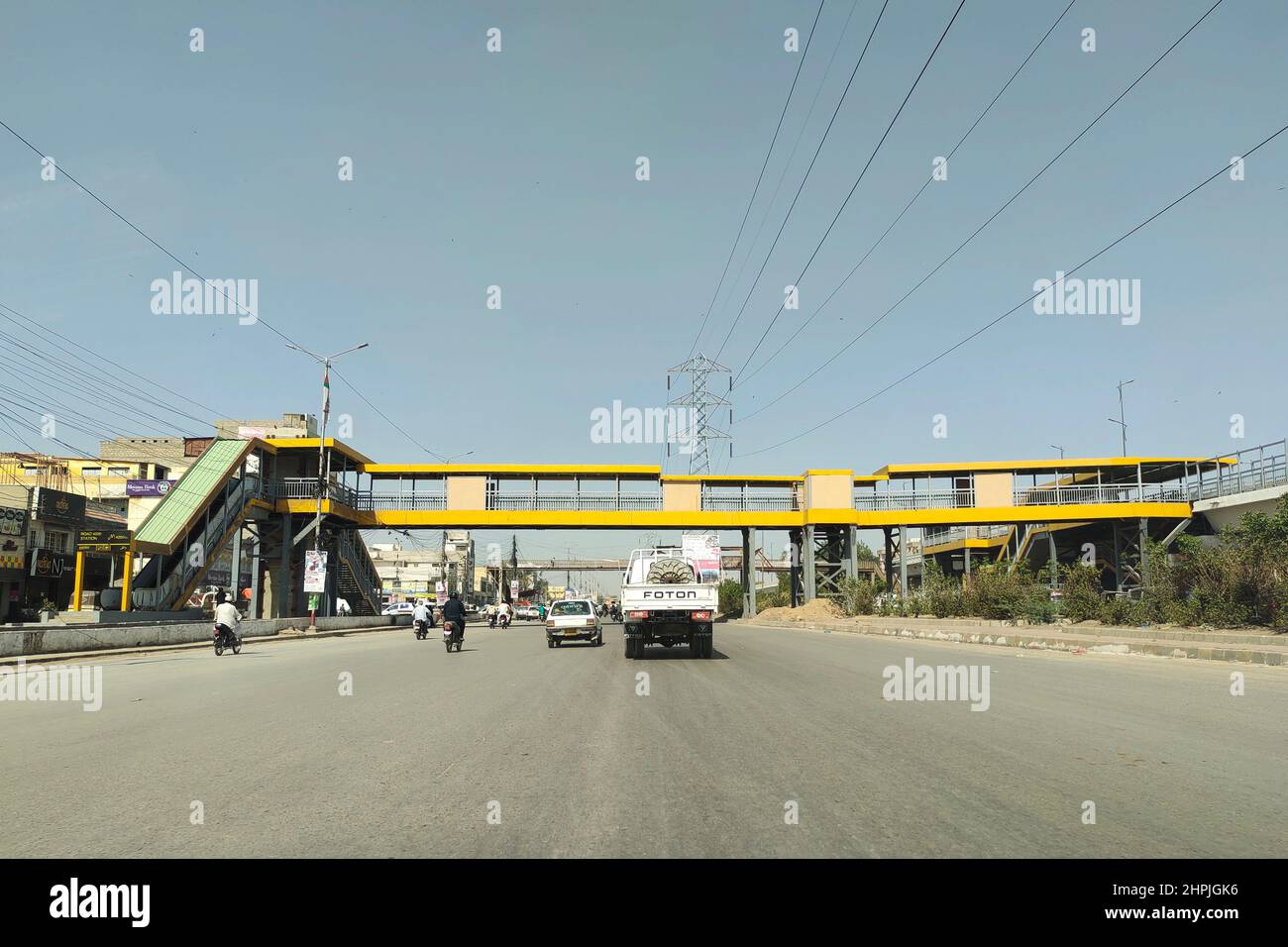 Karachi city Roads and Traffic Stock Photo - Alamy