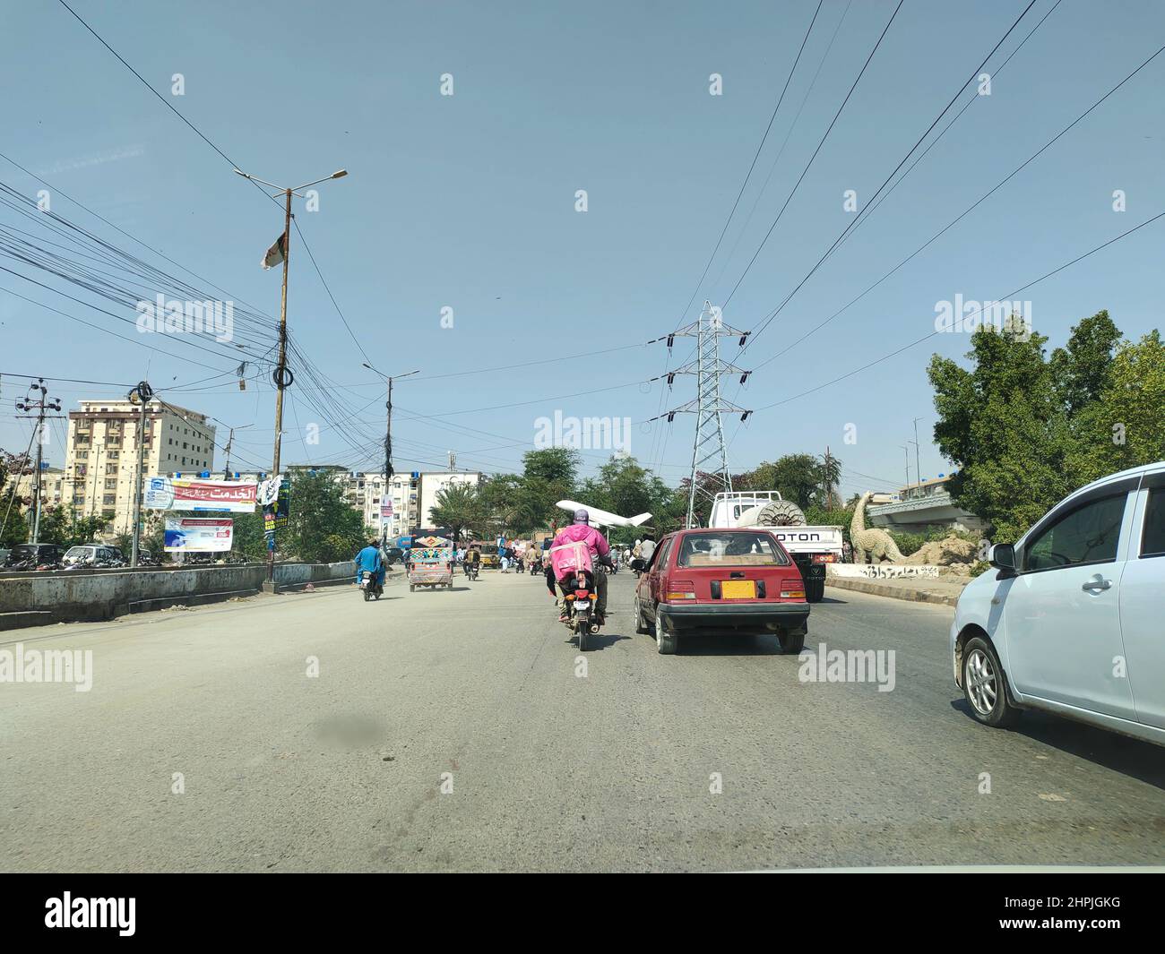 Karachi city Roads and Traffic Stock Photo - Alamy