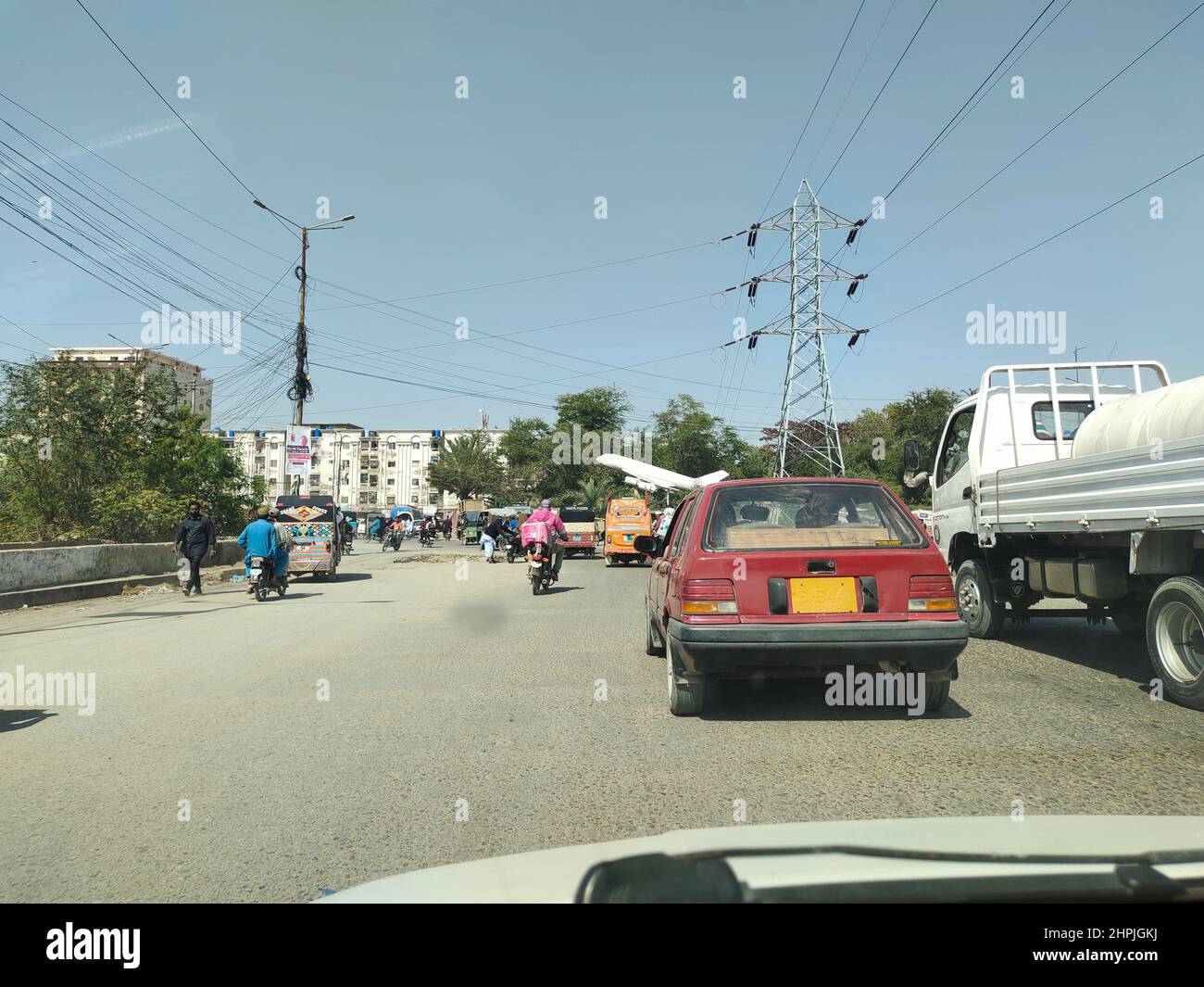 Karachi city Roads and Traffic Stock Photo - Alamy