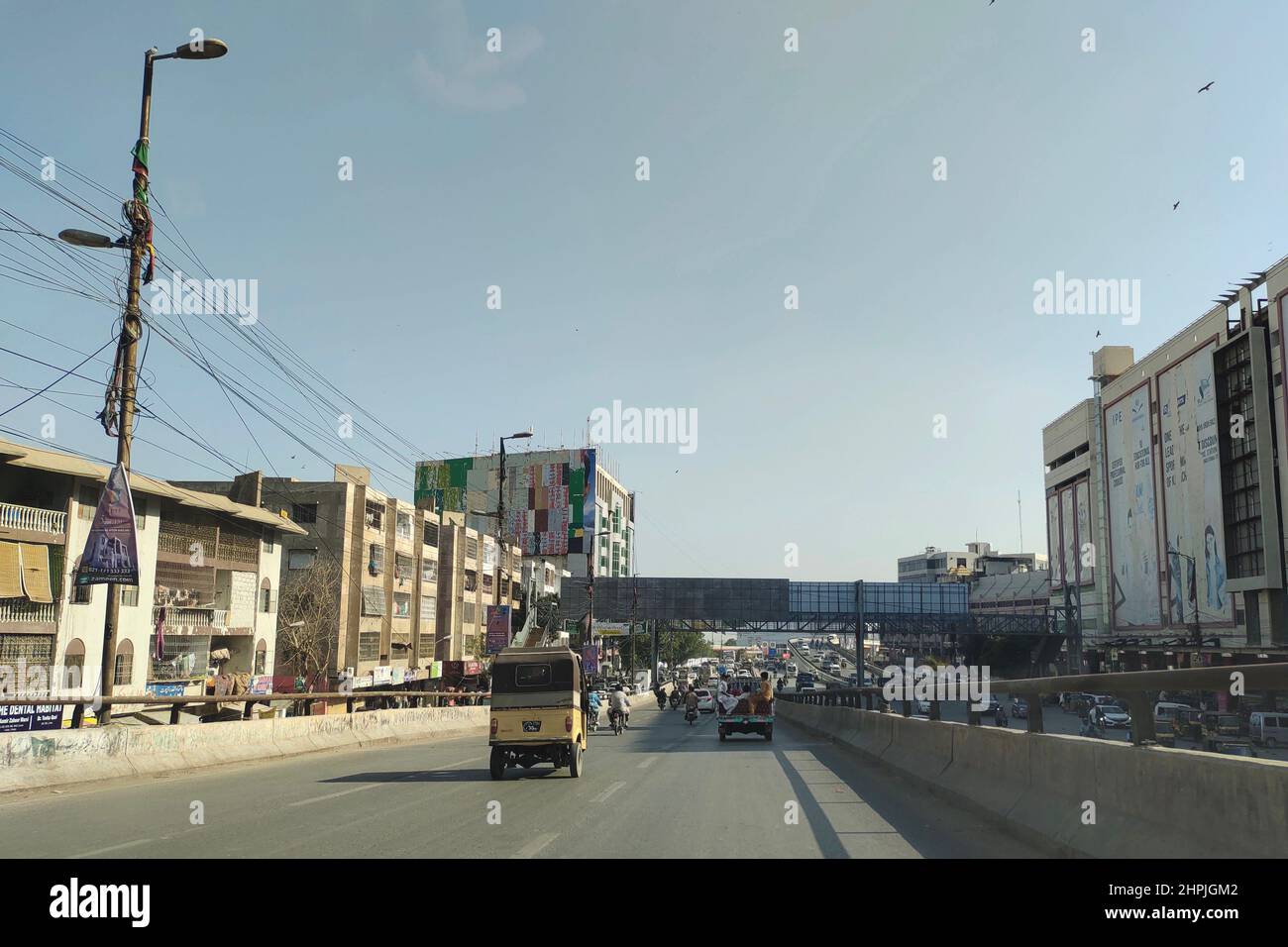 Karachi city Roads and Traffic Stock Photo - Alamy