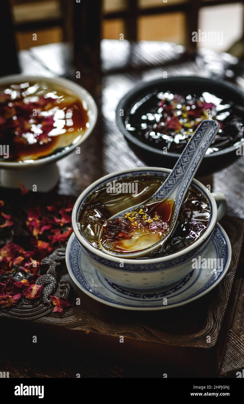 Ice powder hi-res stock photography and images - Alamy