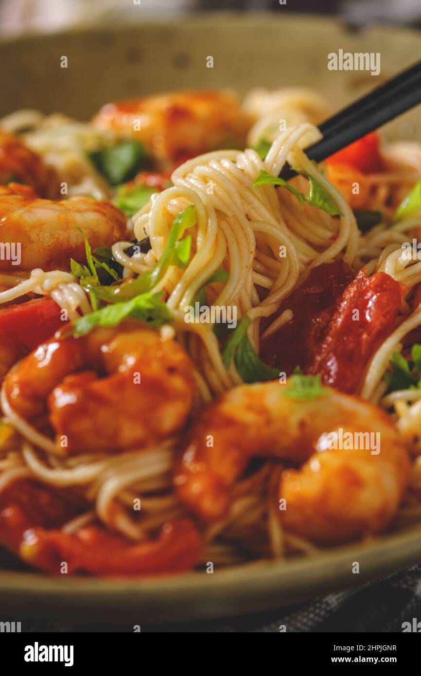 Fine chinese noodles dish hi-res stock photography and images - Alamy