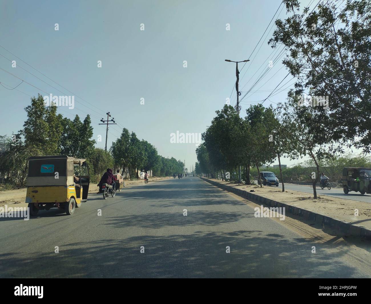 Karachi city Roads and Traffic Stock Photo - Alamy