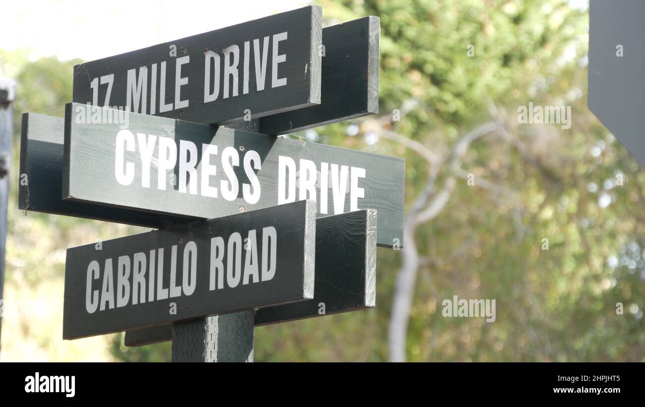 Scenic 17-mile drive wooden road sign, Monterey peninsula, Big Sur ...