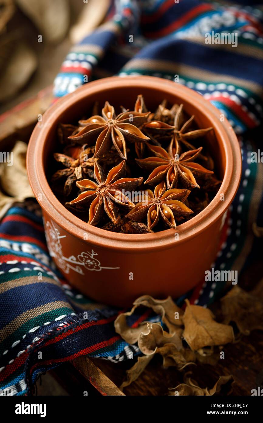 Octagon spice hi-res stock photography and images - Alamy