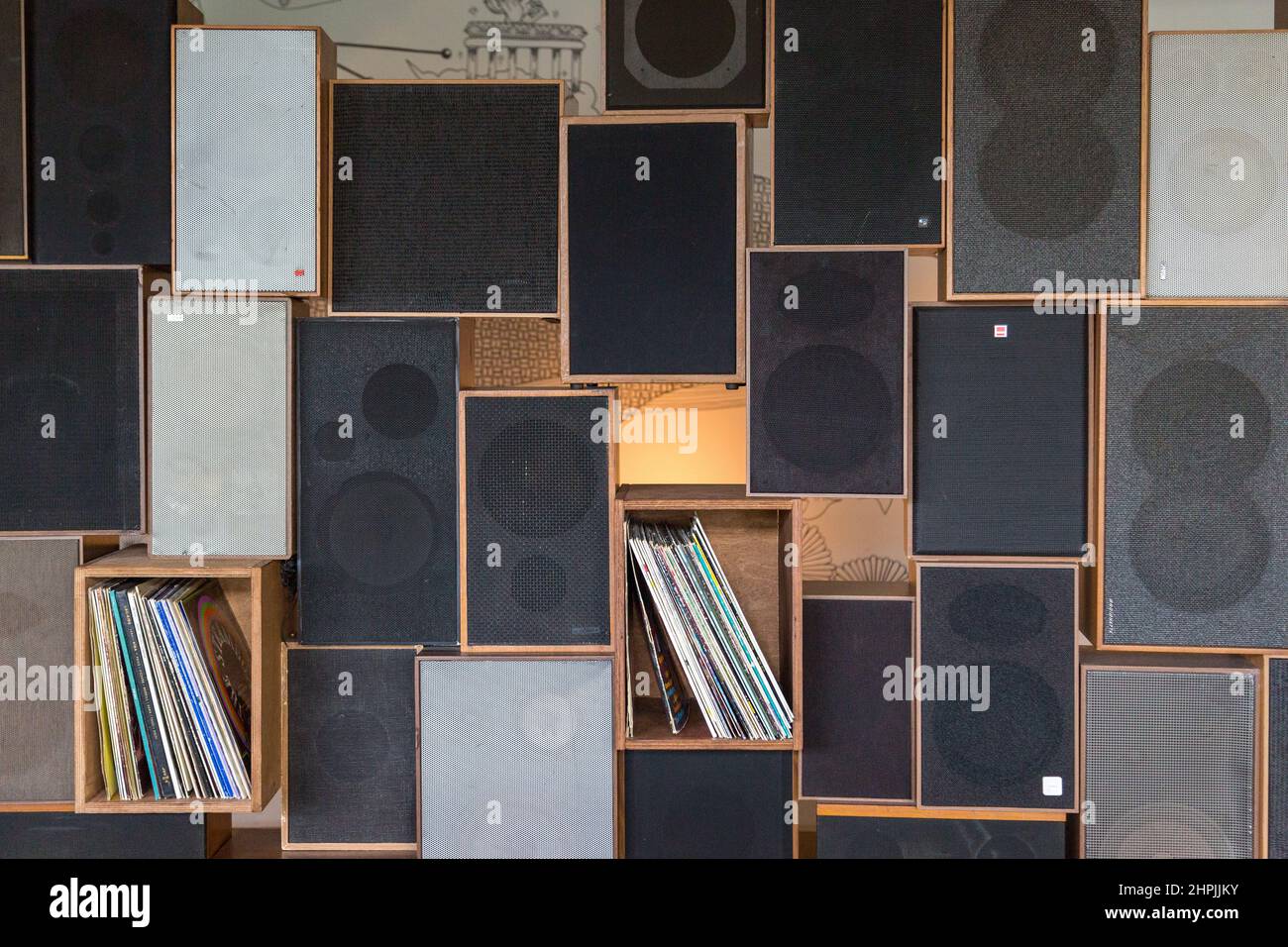 Loudspeaker loudspeakers speaker speakers hi-res stock photography and ...