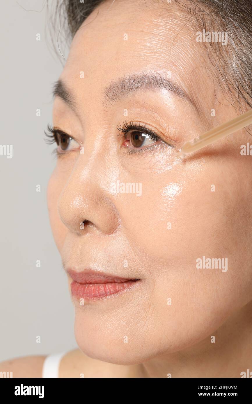 Skins elasticity hi-res stock photography and images - Alamy