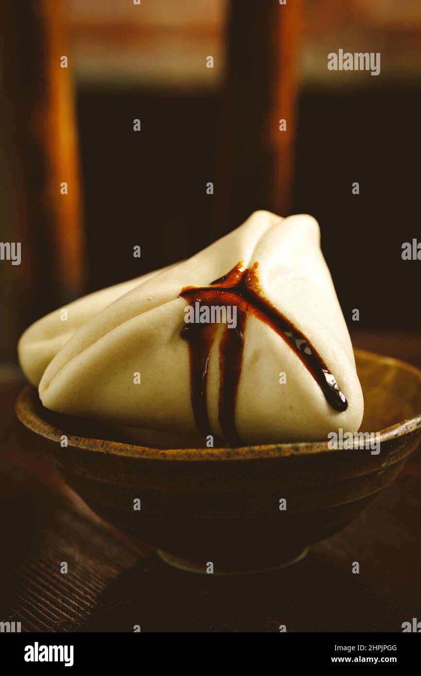 Dim triangle hi-res stock photography and images - Alamy