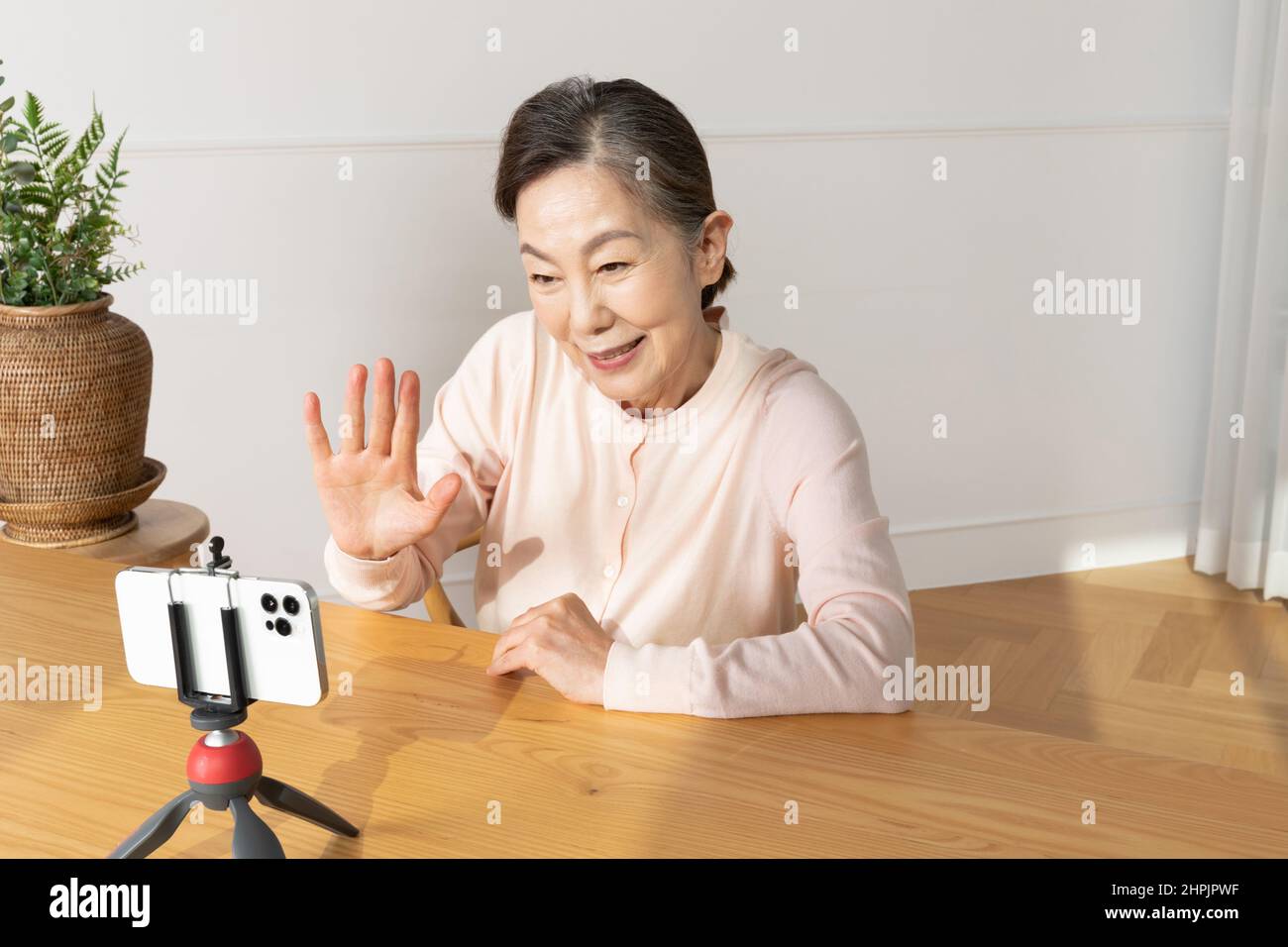 Asian Korean senior woman beauty creator, influencer, vlogger concept ...