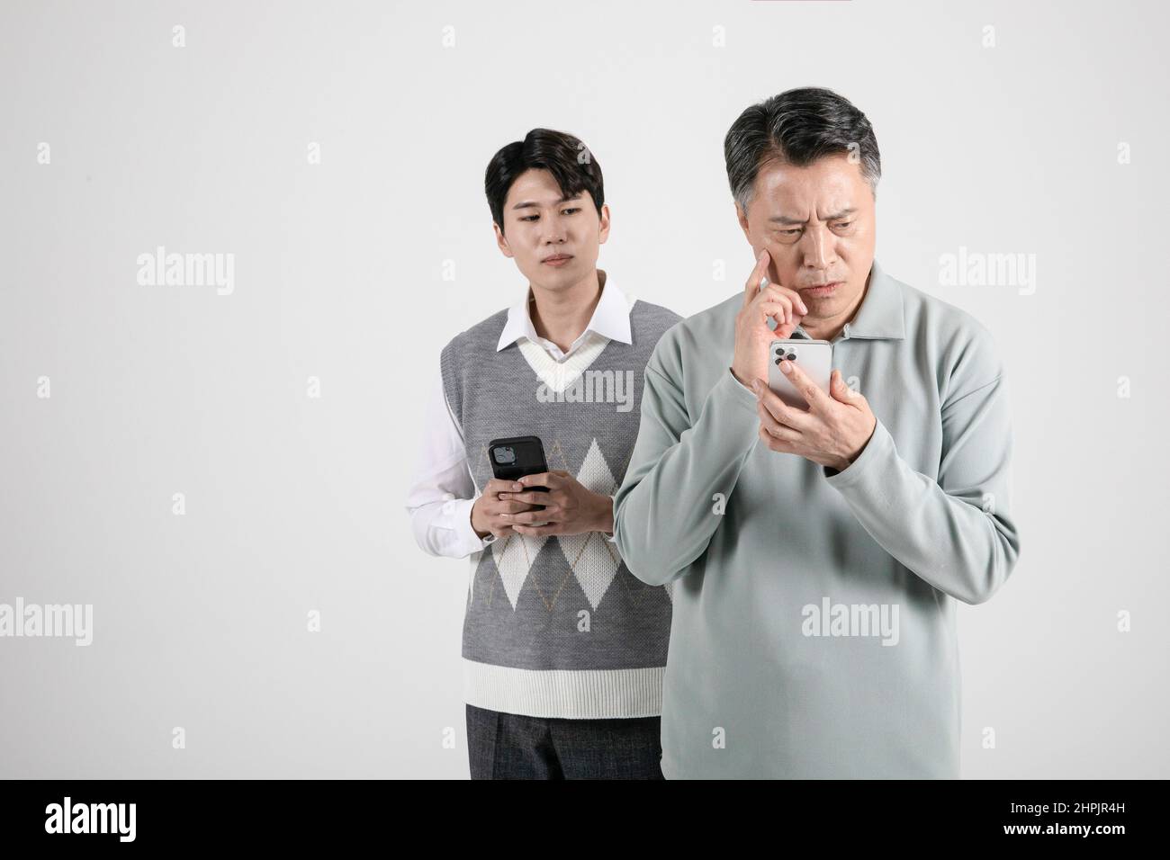 Korean old man hi-res stock photography and images - Alamy