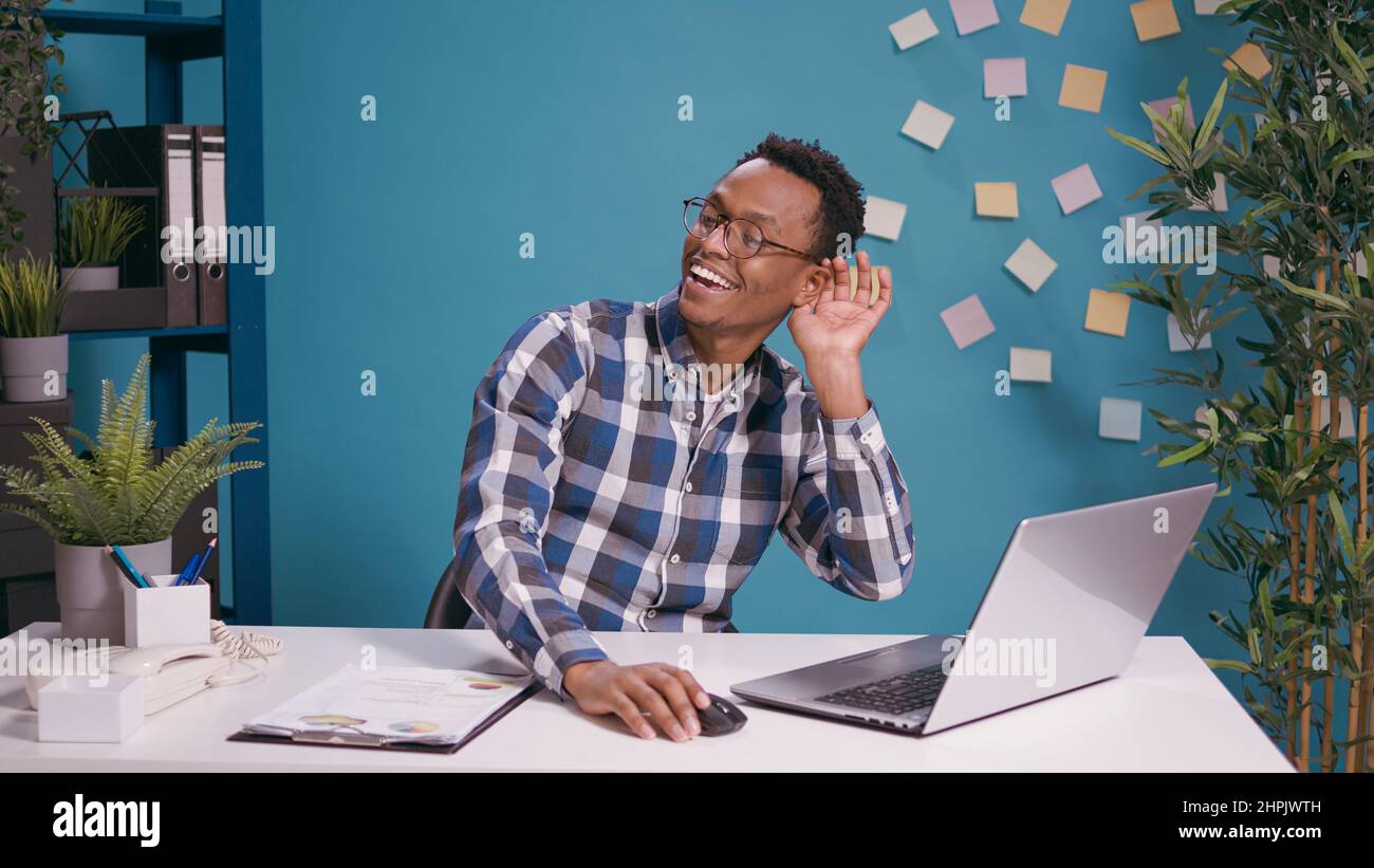 Overhearing conversation hi-res stock photography and images - Alamy