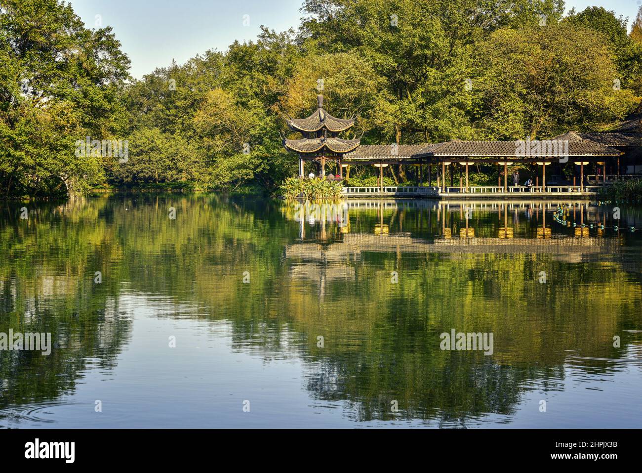 Hangzhou west lake bath gue bay scenery Stock Photo - Alamy