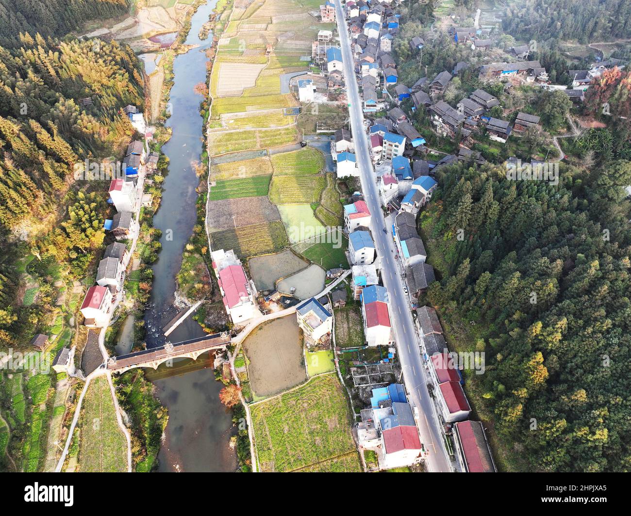 Guizhou jin screen: paved road industry to Stock Photo - Alamy