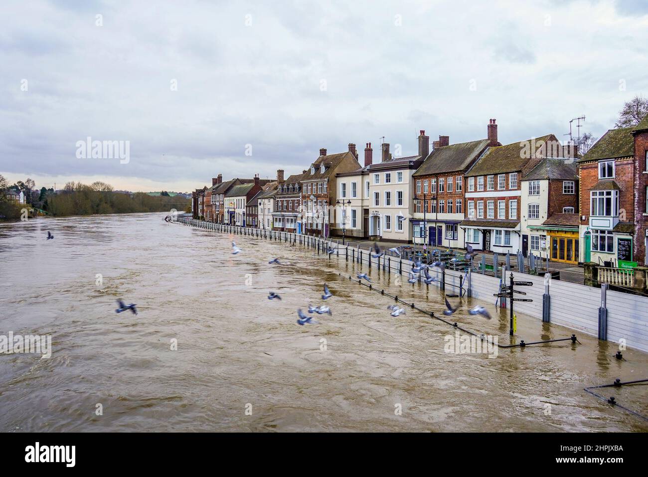 Bewdley UK. 22nd February, 2022. The Environment Agency has issued a ...