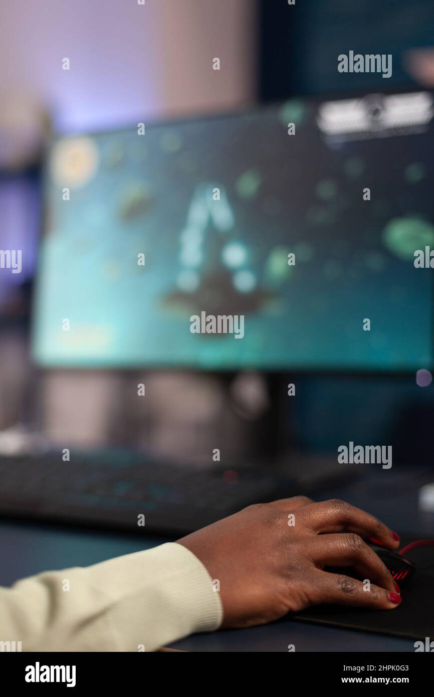 African american gamer holding hi-res stock photography and images - Alamy
