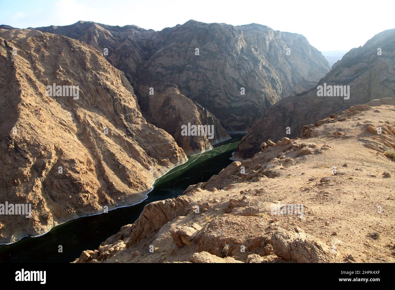 Xinjiang hami: shicheng reservoir Stock Photo - Alamy