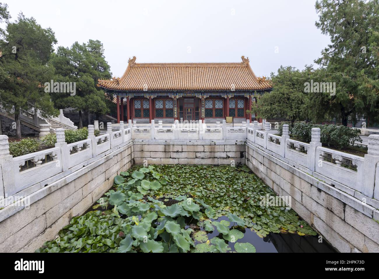 Cloud temple hi-res stock photography and images - Alamy