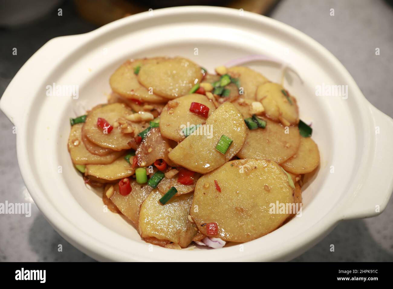 Sand potato chips Stock Photo - Alamy