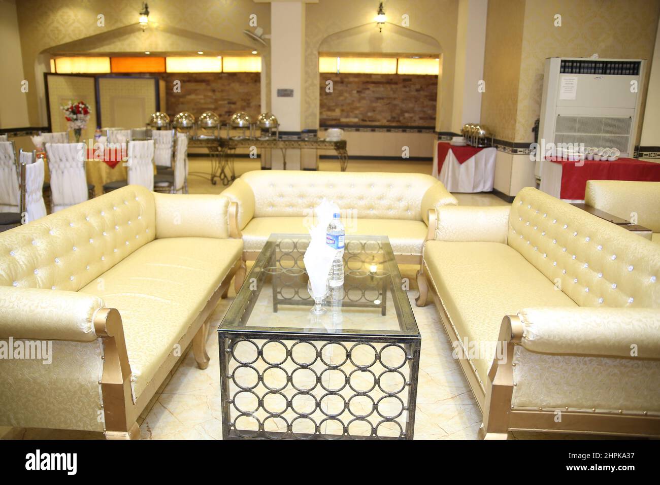 Indoor wedding hall hi-res stock photography and images - Alamy