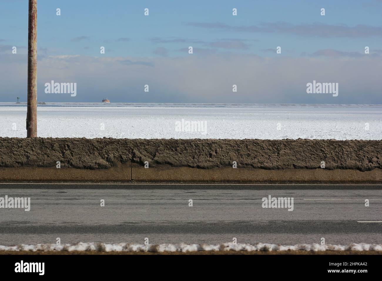 Charming winter scene hi-res stock photography and images - Alamy