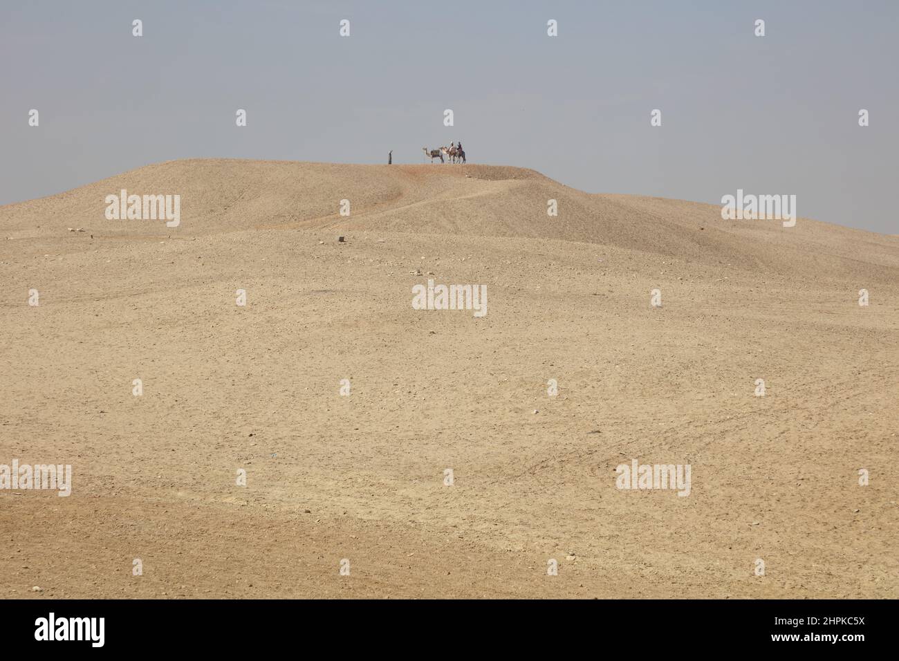 The Giza Pyramids desert Stock Photo - Alamy