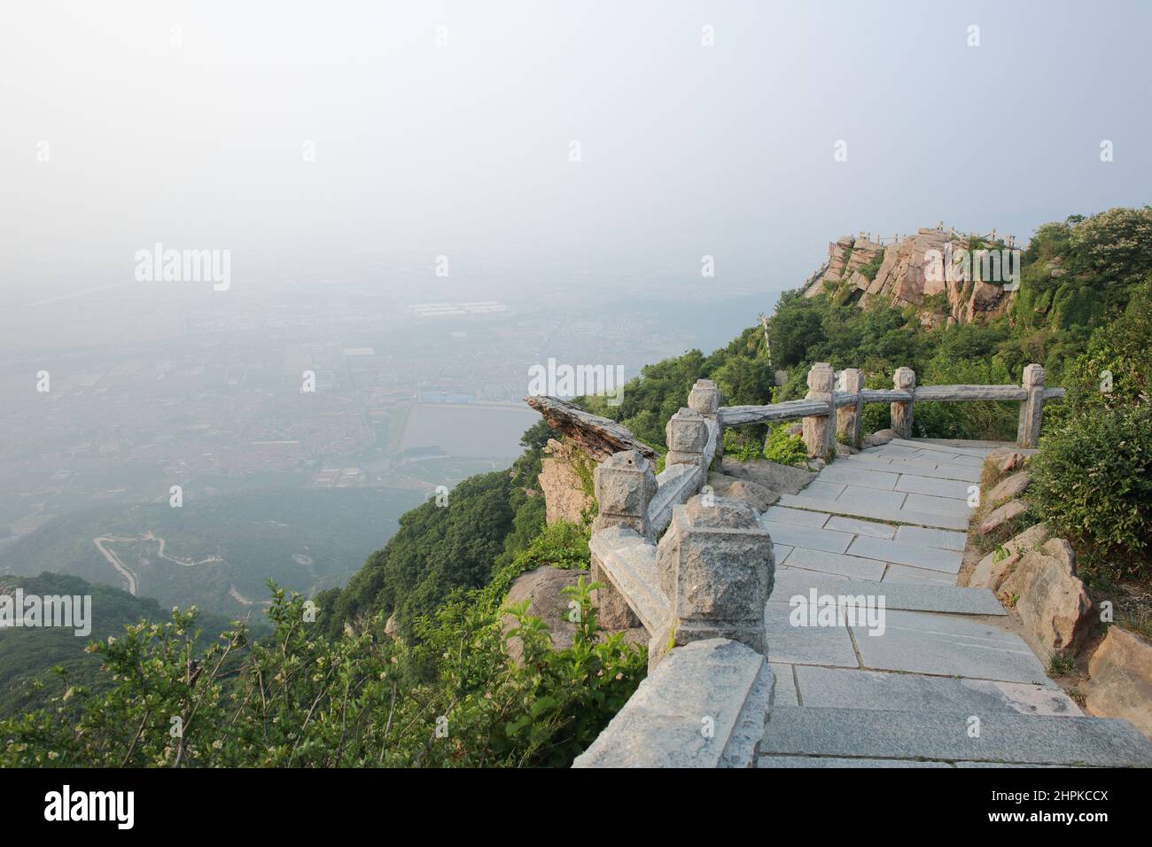Huaguo mountain hi-res stock photography and images - Alamy