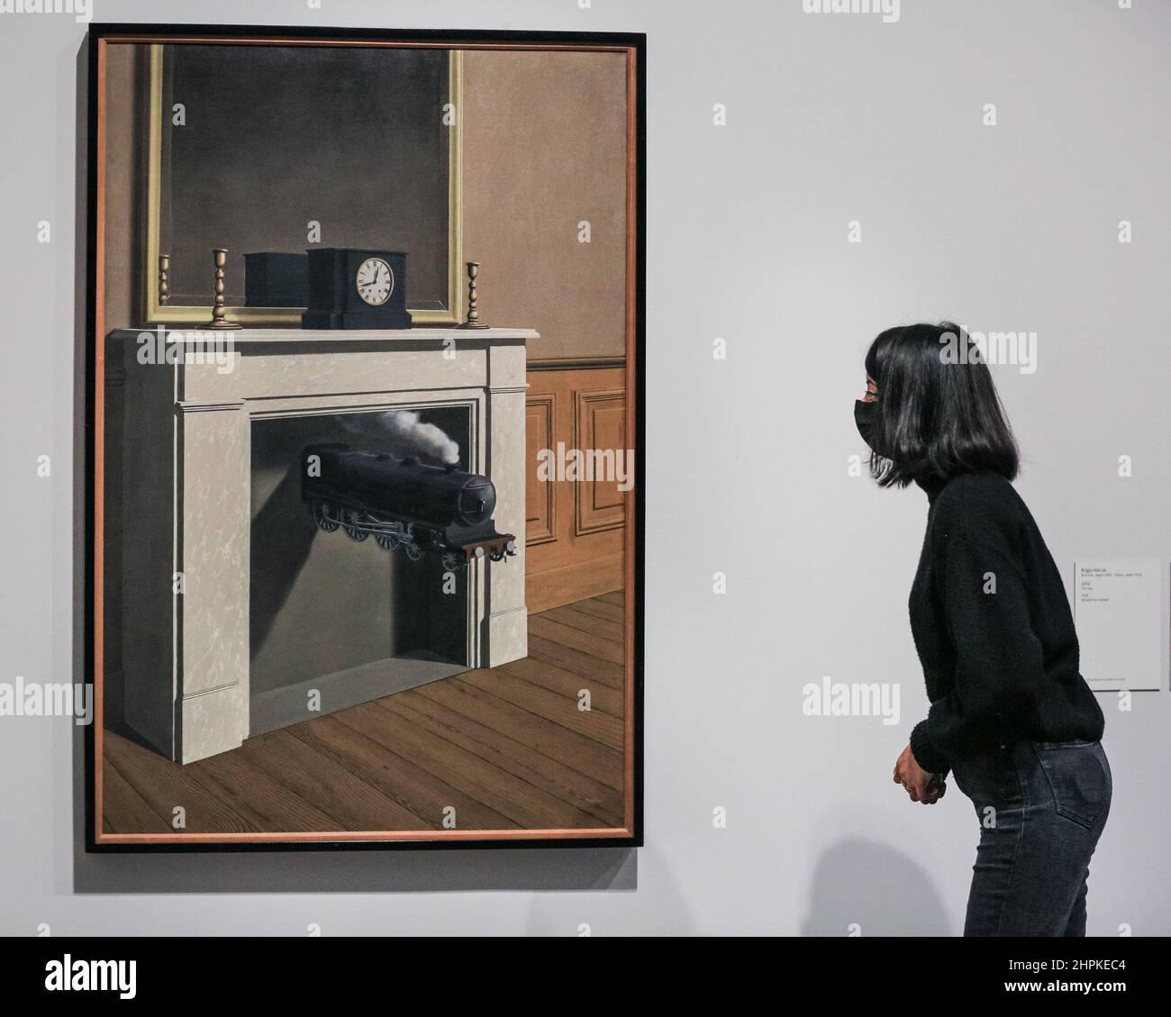 Rene magritte time transfixed hi-res stock photography and images - Alamy