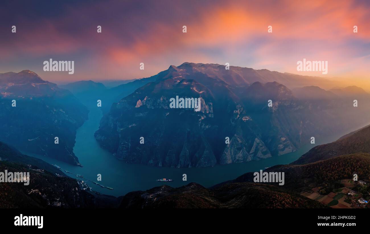 The Yangtze river three gorges nature reserve Stock Photo - Alamy