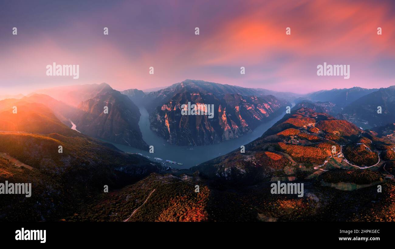 The Yangtze river three gorges nature reserve Stock Photo - Alamy