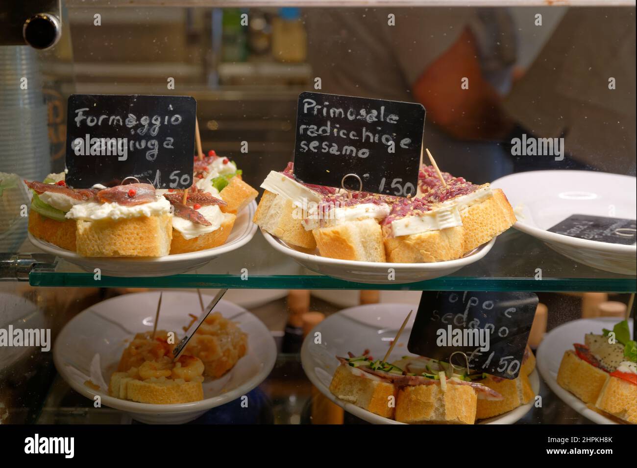 Osteria al Squero, cicchetti, traditional Venetian snacks, Venice ...